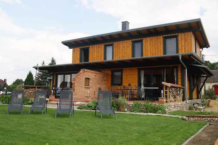 Holiday Home A High Standard, Just 50 Meters To Sp - Beeskow