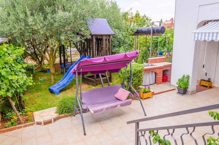 Maison De Vacances Avec Climatisation Et Terrasse - Pula