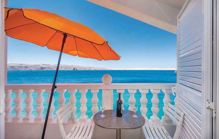 Appartement De Vacances Direct Sur La Mer - Karlobag