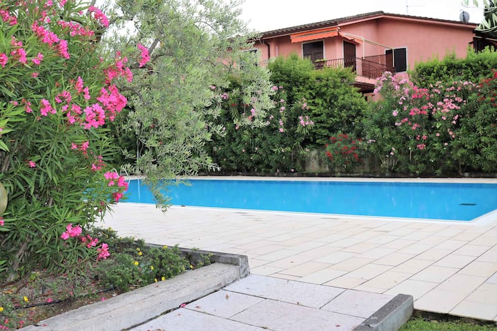 House For 6+2 Pers With Pool In Bardolino R37584 - Garda