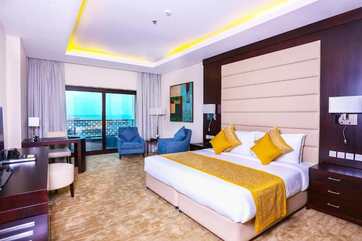 Deluxe Room Near By Fujairah Corniche - Fujairah
