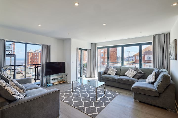 Host & Stay | Beach Pad - Whitby
