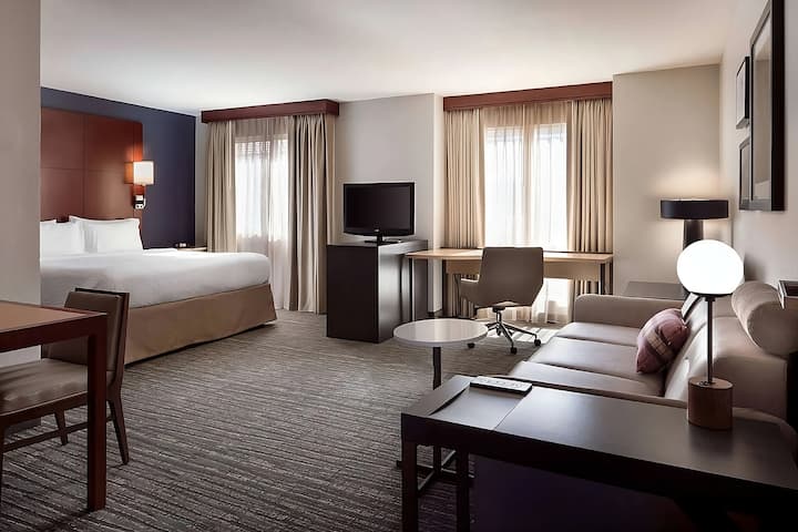 Relax And Unwind! Kitchenette, Pool, Pet-friendly! - プランテーション, FL