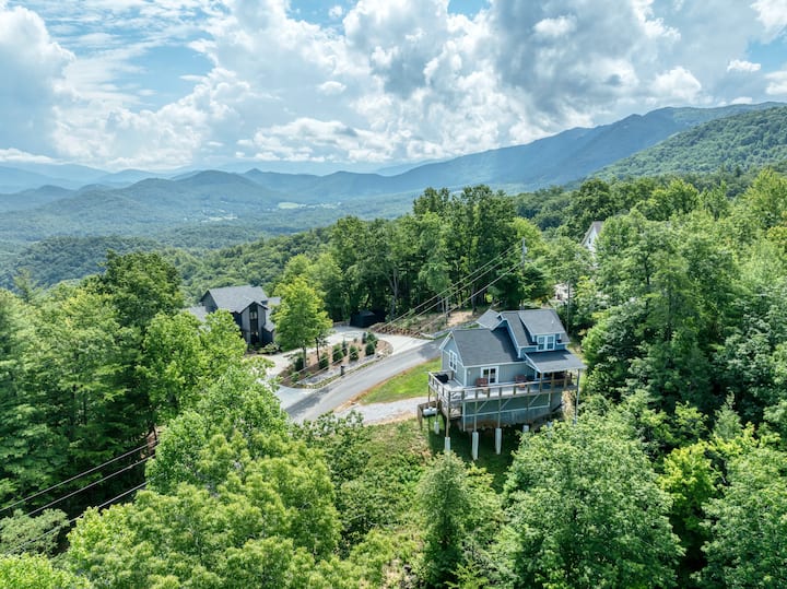 Two Bedroom With Hot Tub Mtn Views And Pool Access - Townsend, TN