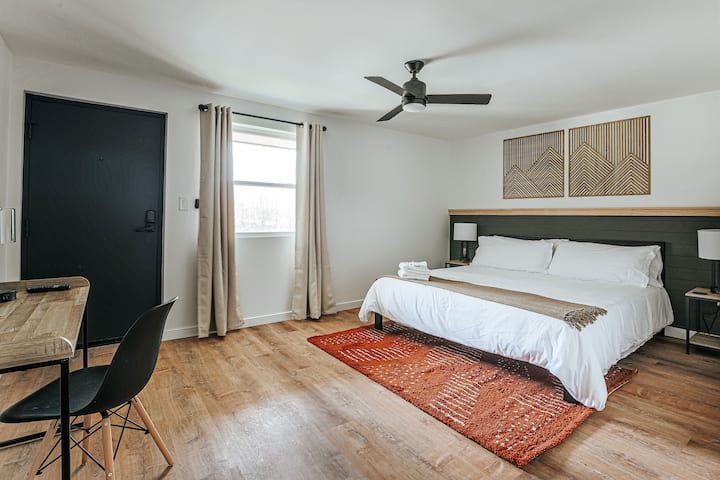 Gplodge *Near Best Wineries, Hiking & Biking* 102 - Waynesboro, VA