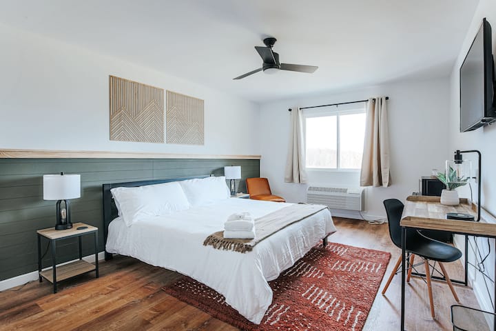 Gplodge *Near Best Wineries, Hiking & Biking* 206 - Waynesboro, VA