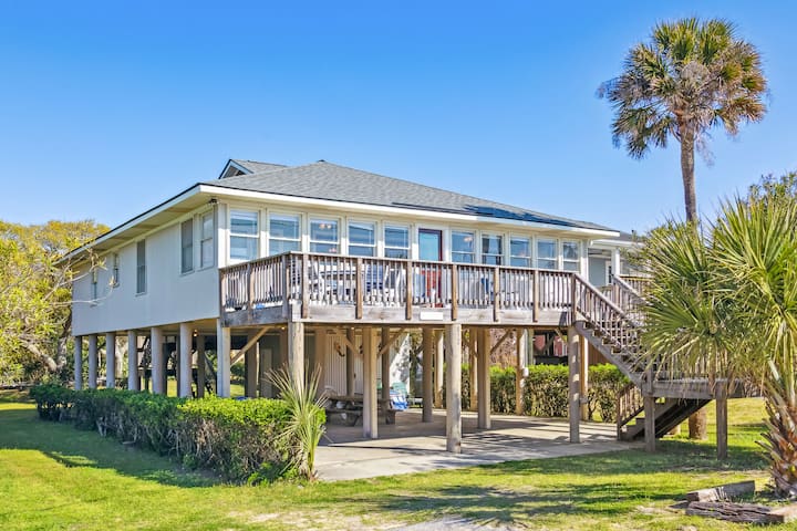 Beach Nuts 2-ocean View + Easy Beach Access - Folly Beach