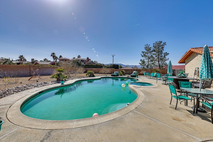 Spacious Apple Valley Home W/ Pool + Yard! - Apple Valley, CA