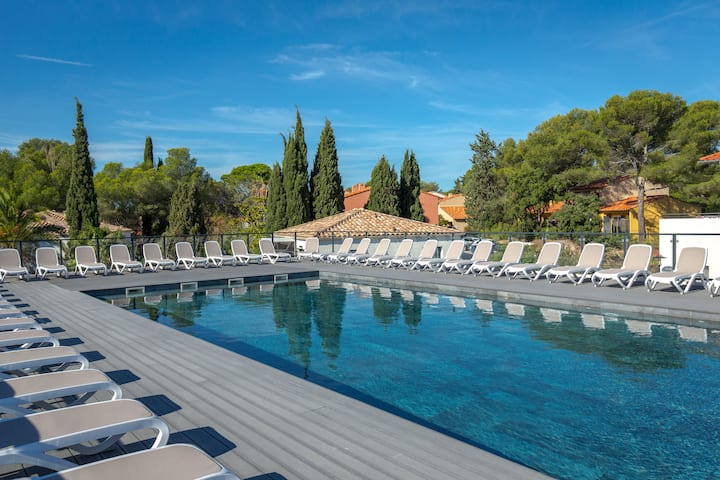 Appart Abordable Pour 4 | Accès Piscine - Fréjus