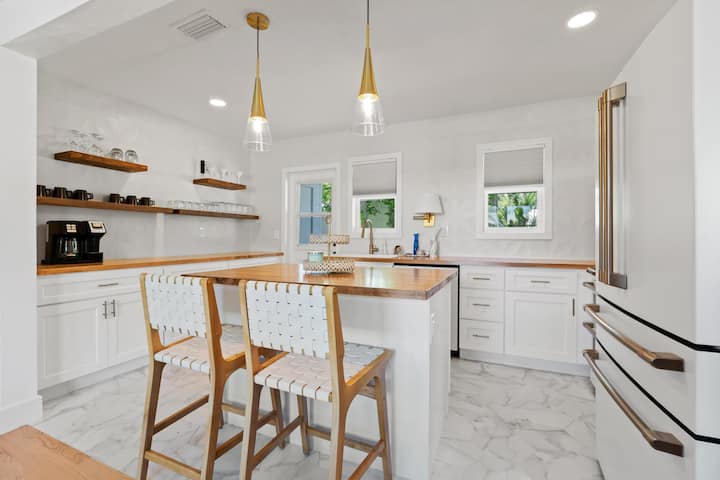 Pool House, Dog Friendly, 3 Bedroom Suites, Great - St. Augustine, FL