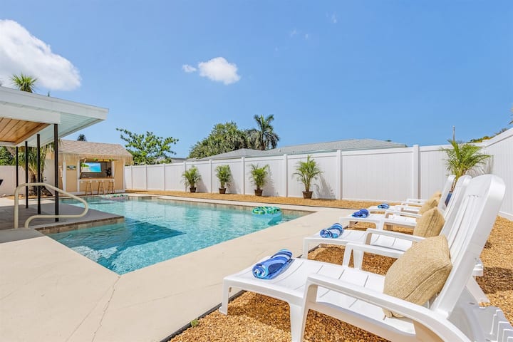 Naples 3 Bdrm/big Htd Pool/tiki Bar/bbq - Naples, FL