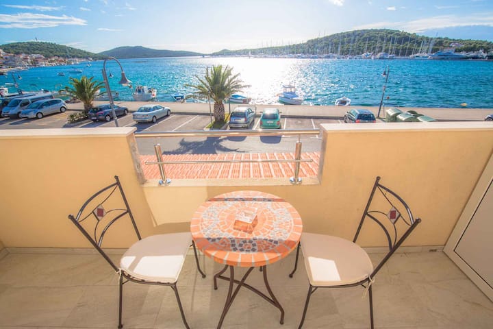 Studio For 2 Pers With Wlan In Rogoznica R100881 - Rogoznica