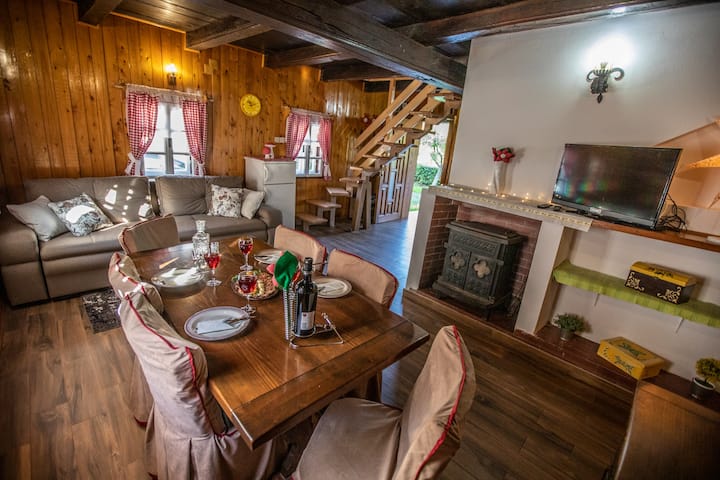 K-20580 Maison D'une Chambre Avec La Terrasse - Ogulin