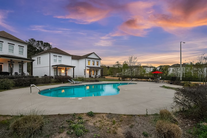 Stay Together! 2 Homes+pool+shuttle • 9br Oxford! - Oxford, MS