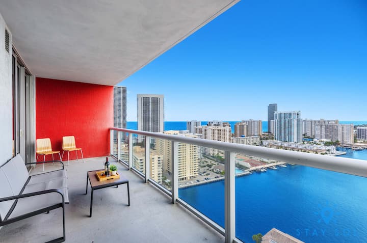 Apartment With Infinity View And Amazing Amenities - Hallandale Beach, FL