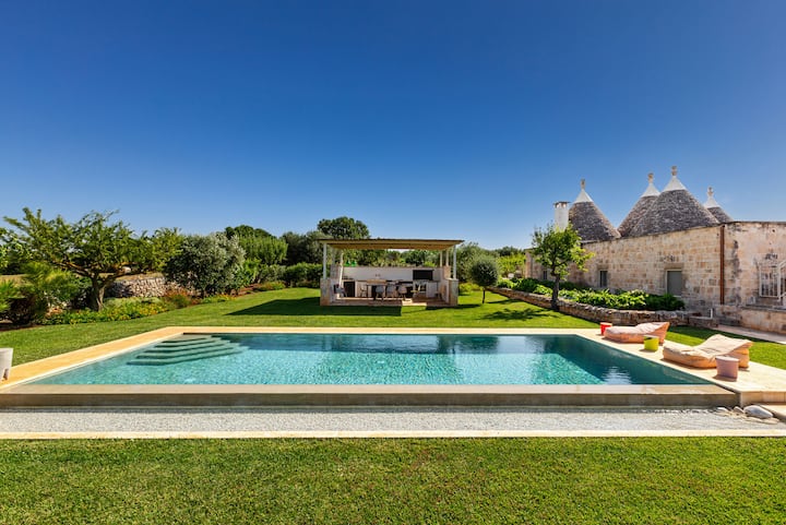 Trulli Almaviva By Perle Di Puglia - Apulia
