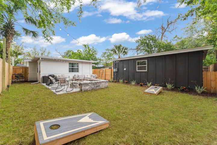 Hidden Gem: A Stunning Home+guesthouse In Jax - Jacksonville, FL