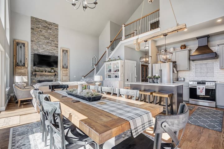 Mountain Dream, New Modern Home, With Private Gues - Woodland Park, CO