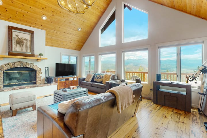 3br Mountain-view With Hot Tub & Fireplace - Granby, CO