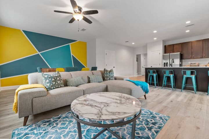Paddle, Play, &Stay: Pet-friendly Home Near Beach - Navarre, FL