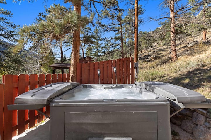 Cabin 6- Private Hot Tub | 5 Min To Rmnp - Estes Park, CO