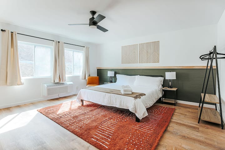 Gplodge *Near Best Wineries, Hiking & Biking* 201 - Waynesboro, VA