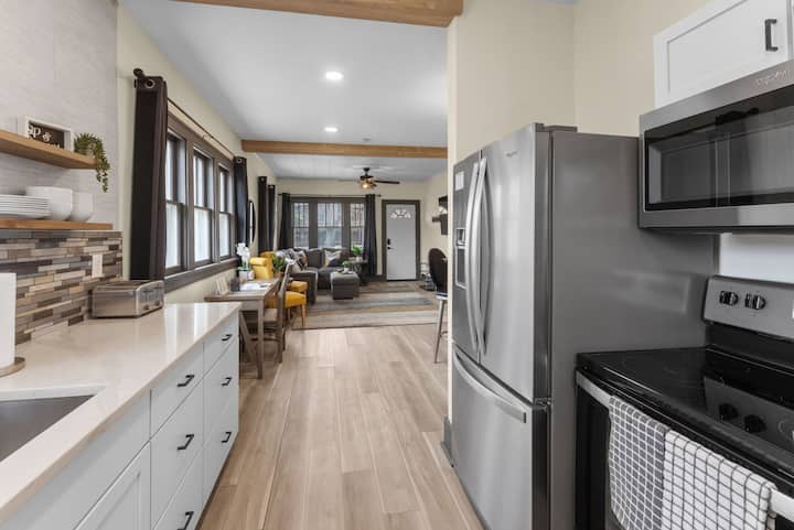 Blue Haven | 2 Bed 1 Bath | 5 Mins To Sanford - Sioux Falls, SD
