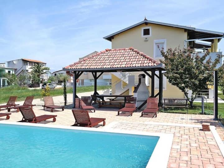 Apartment In Privlaka Near Sandy Beach - Privlaka