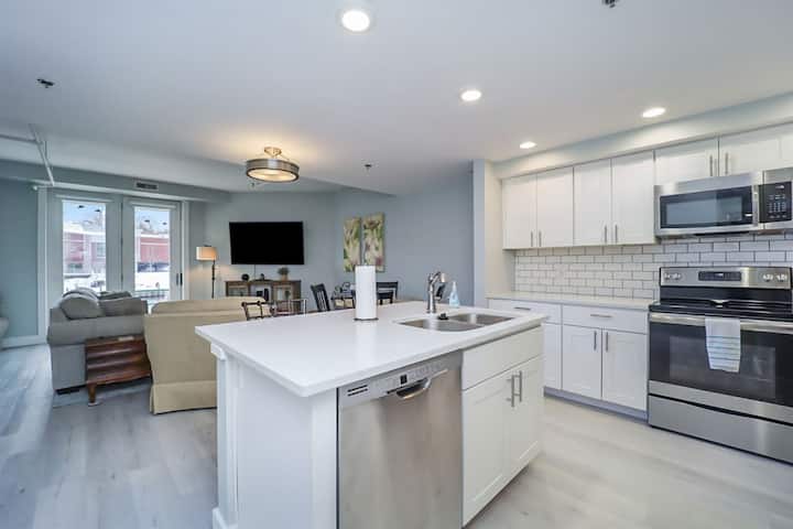 2 Bedroom River Front Condo - Manistee, MI