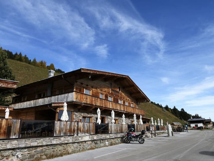 Maison De Vacances Sur L'alpage Avec Terrasse - Tux