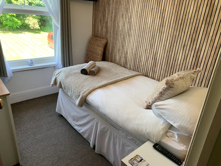 Single Private Bathroom 1st Floor At Bella Vista - Totnes