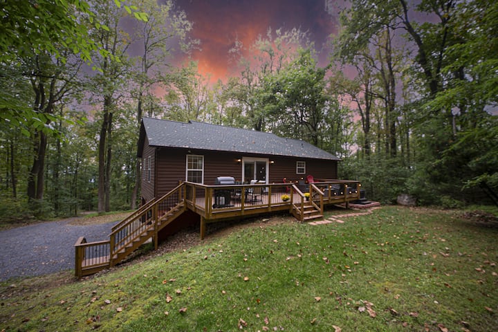 Blue Mountain House • A Cozy Woodland Escape - Shenandoah National Park