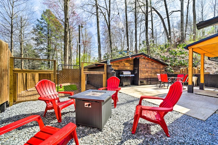 Multi-unit Brevard Vacation Rental With Patio! - Brevard, NC