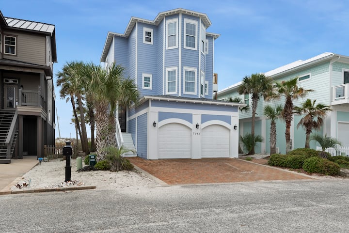 Cloud Nine | Coastal Views + Pet Friendly - Navarre, FL