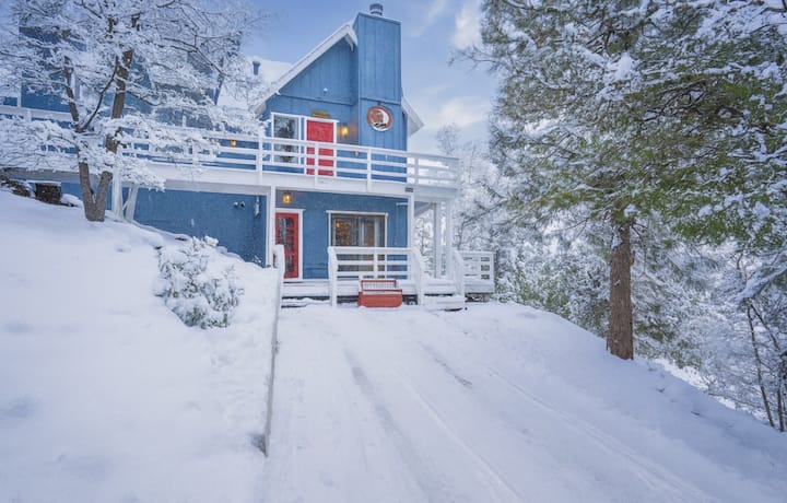 Family Lake Tranquility At Cozy A-frame Cabin - Crestline, CA