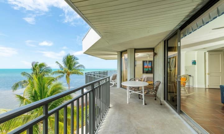 Tom's Spectacular Oceanfront 3 Bdrm  Endless Atlan - Key West, FL