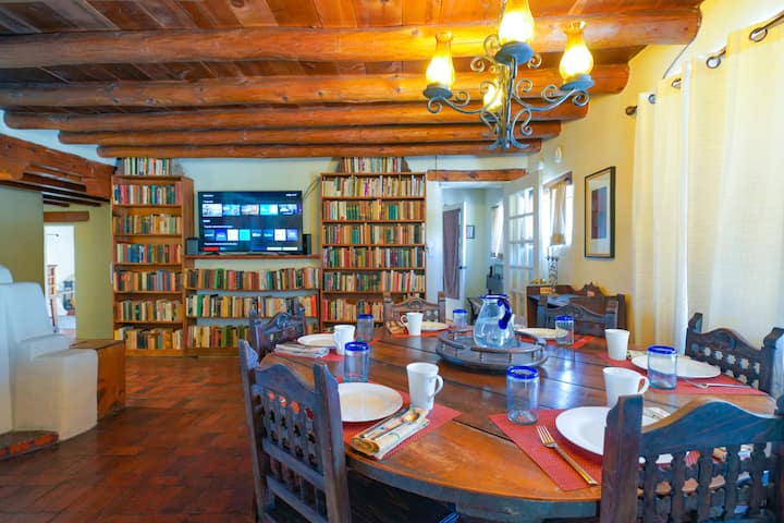 Sun Mountain View Estate - Santa Fe