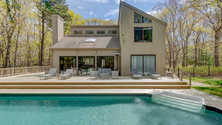 4br/3ba: East Hampton, Heated Pool, Bball, Deck - East Hampton, NY