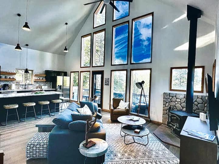 Modern Cabin W/ Epic Views, Arcade Games & Pets Ok - Fairplay, CO