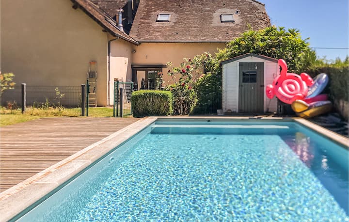Nice Home In Jumilhac-le Grand - Dordogne