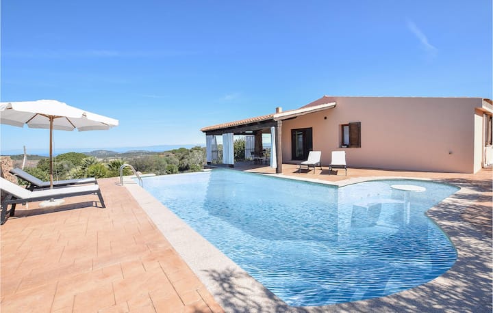 Stunning Home In Costa Paradiso - Portobello