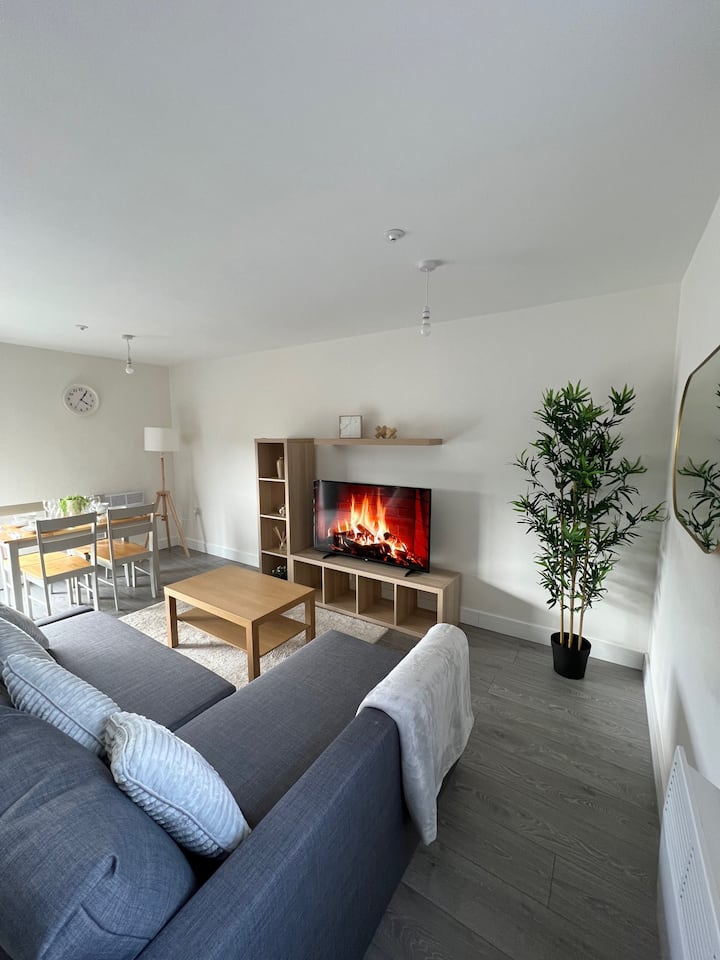 2 Bedroom Modern City Centre Apartment - 赫默爾亨普斯特德