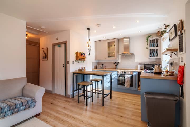 Windermere Cottage - Central Windermere - Bowness-on-Windermere