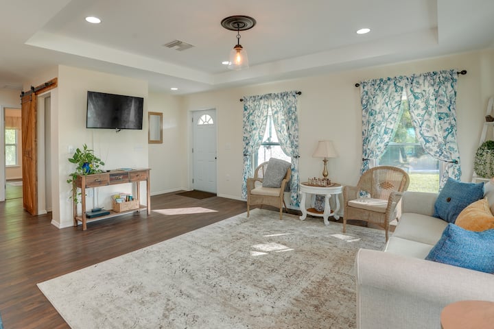 Sunny Stays Vacation Rental In Southwest Florida! - Lehigh Acres, FL