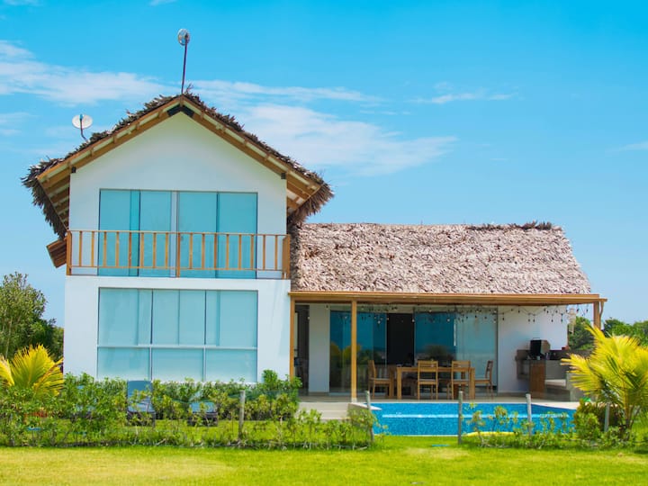 Hop Arena Frente Al Mar Chincha - San Clemente