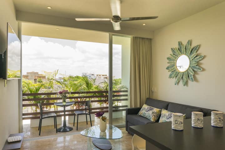 Rooftop Pool & Private Balcony Getaway - Playa del Carmen