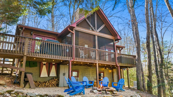 Catching Fireflies Cabin: Family Getaway | Hot Tub - Georgia, GA