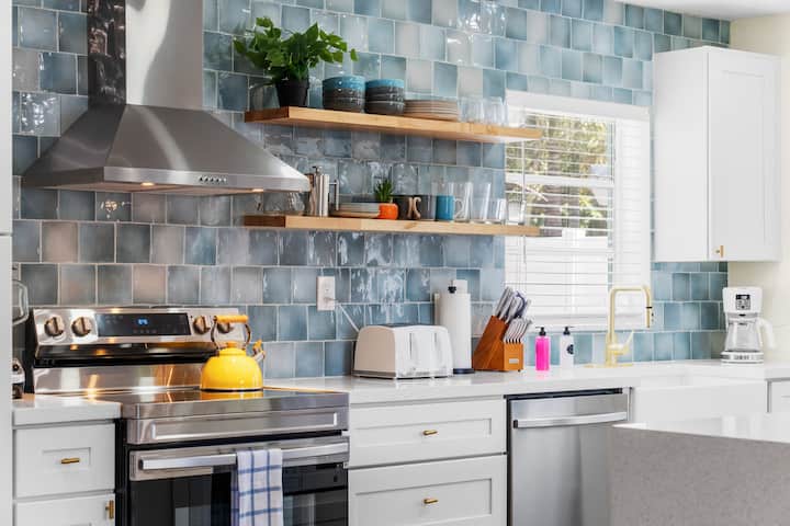 7 Beds Walk 2 Beach | Great 4 Families & Groups #1 - Lighthouse Point, FL