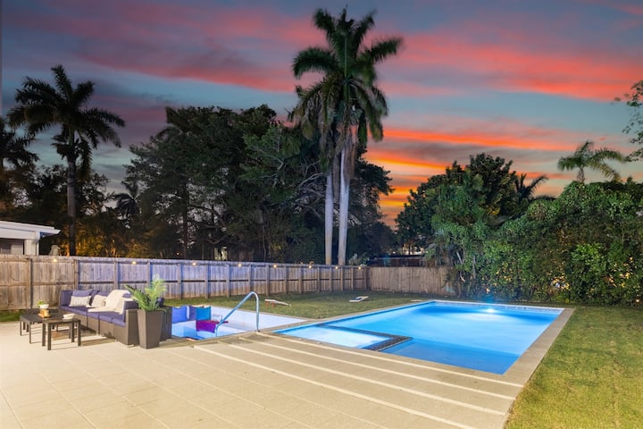 Heated Pool!  Spa!  Firepit!  Bnr Vacation Rentals - Miami Gardens, FL