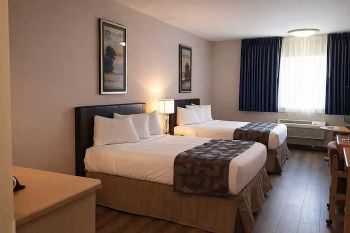 Comfort And Convenience! Pets Allowed, Pool - Elko, NV